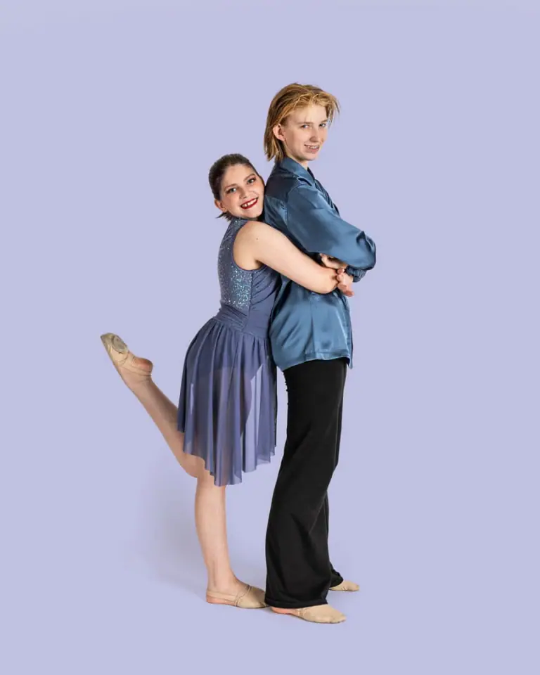Dance Group Poses & Inspiration for Your Studio Shoot