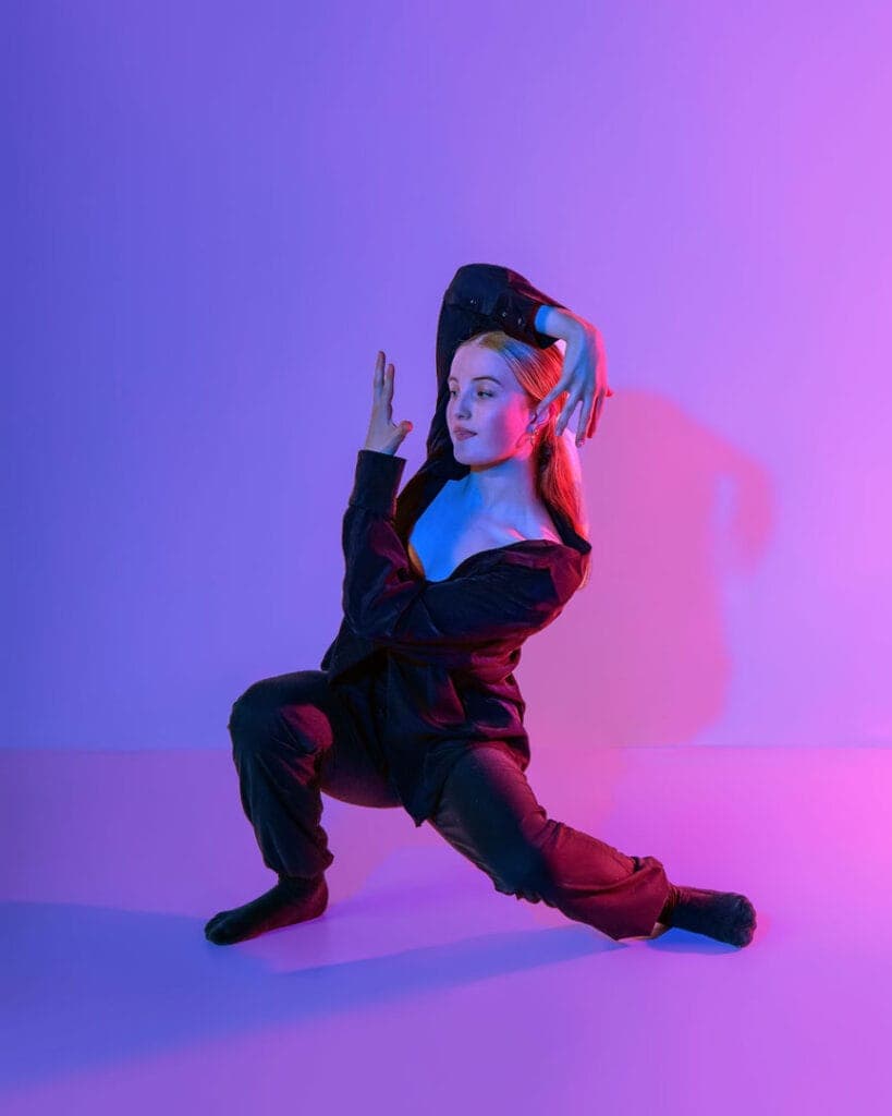 Modern & Contemporary Poses & Inspiration for Your Studio Shoot