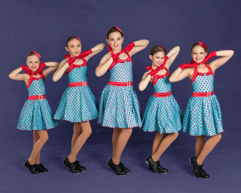 Dance Group Poses & Inspiration for Your Studio Shoot