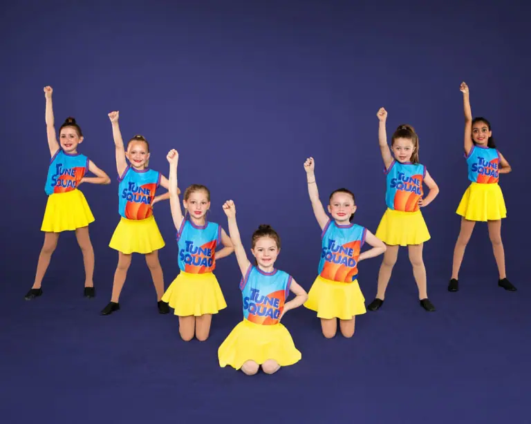 Dance Group Poses & Inspiration for Your Studio Shoot