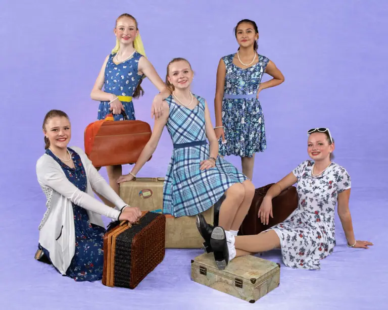 Dance Group Poses & Inspiration for Your Studio Shoot