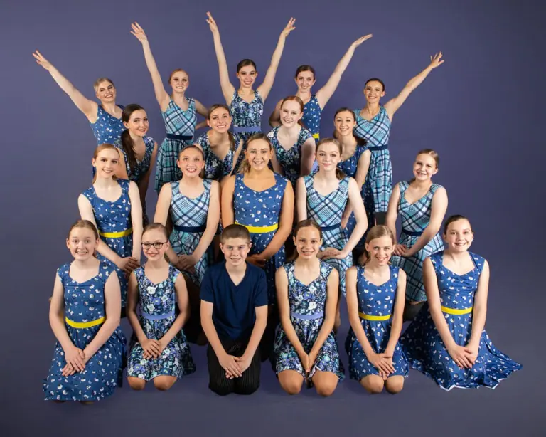 Dance Group Poses & Inspiration for Your Studio Shoot