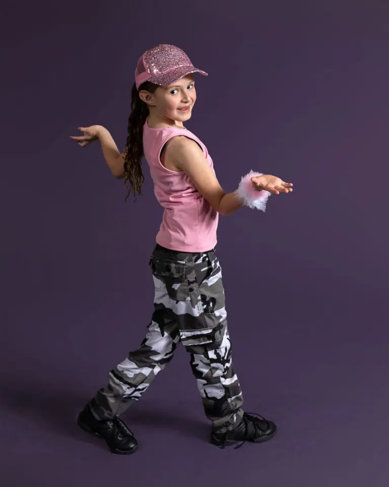 Hip Hop Photography Poses & Inspiration for Your Studio Shoot