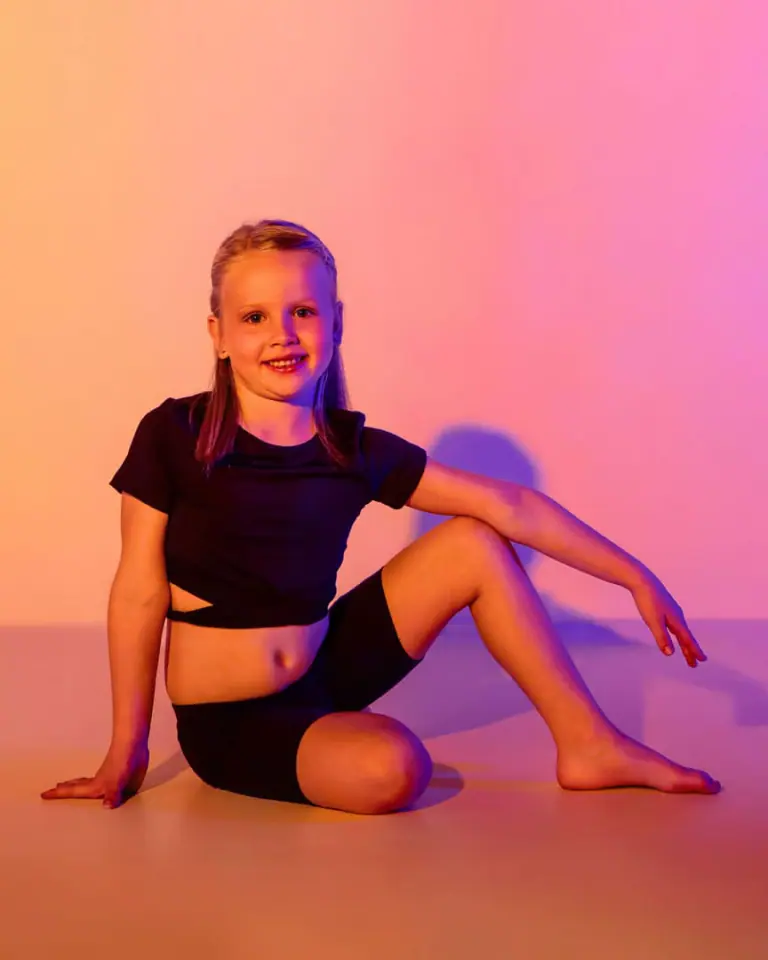 Easy Poses for Little Ones & Inspiration for Your Studio Shoot