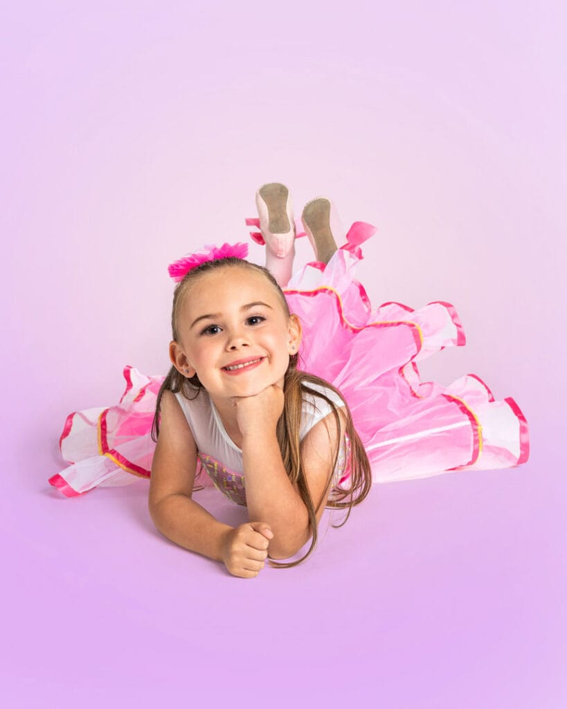 Easy Poses for Little Ones & Inspiration for Your Studio Shoot