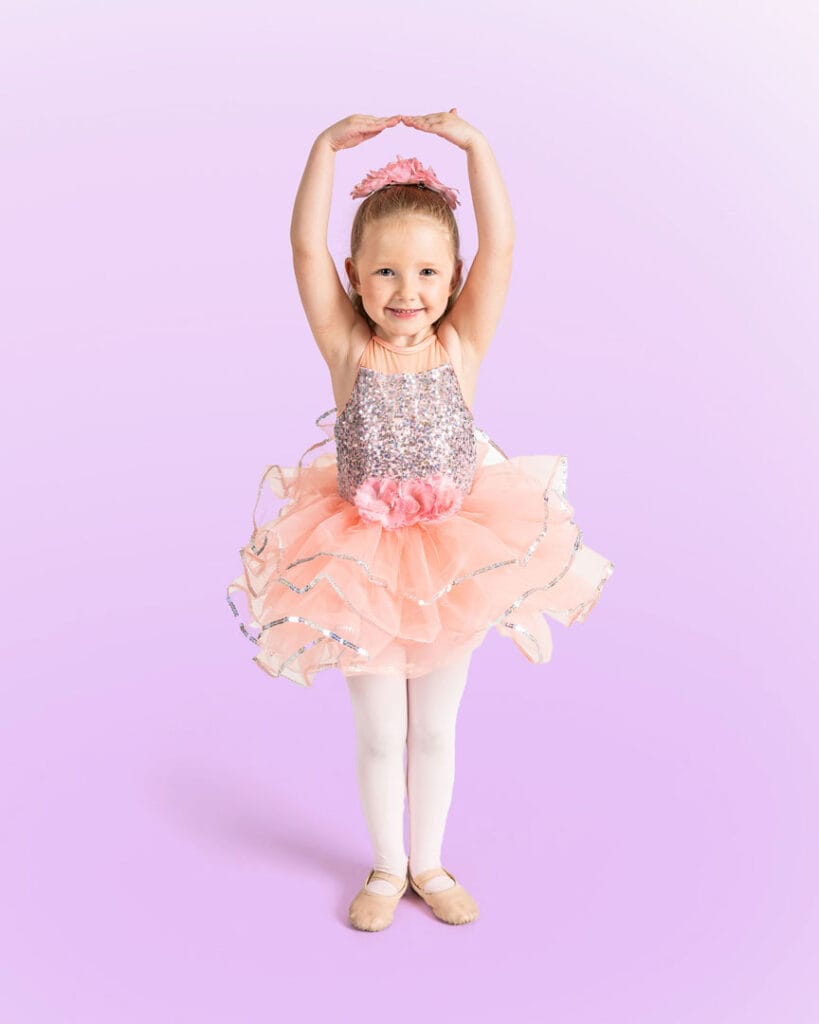 Easy Poses for Little Ones & Inspiration for Your Studio Shoot