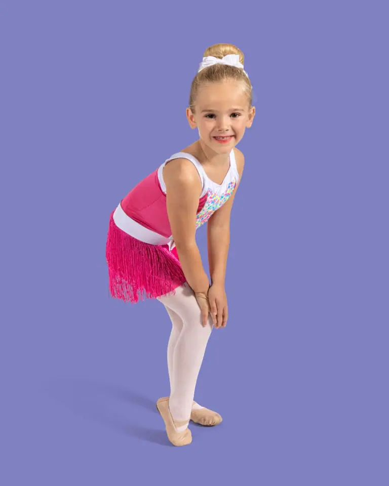 Easy Poses for Little Ones & Inspiration for Your Studio Shoot