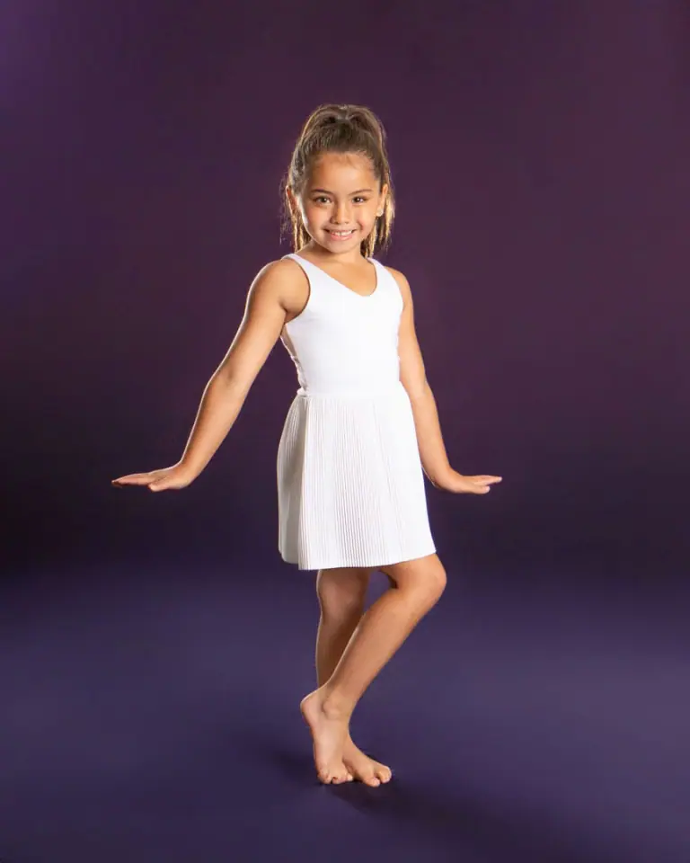 Easy Poses for Little Ones & Inspiration for Your Studio Shoot