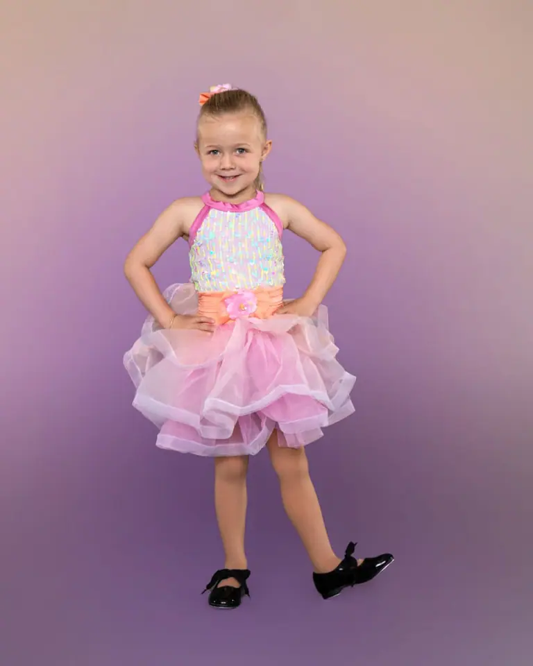 Easy Poses for Little Ones & Inspiration for Your Studio Shoot