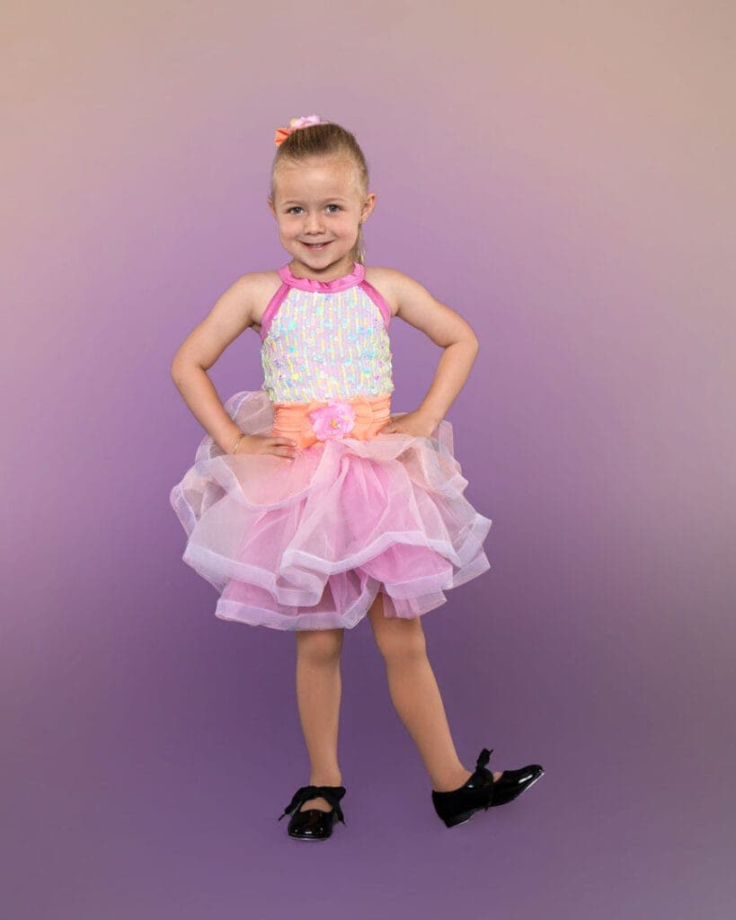 Easy Poses for Little Ones & Inspiration for Your Studio Shoot